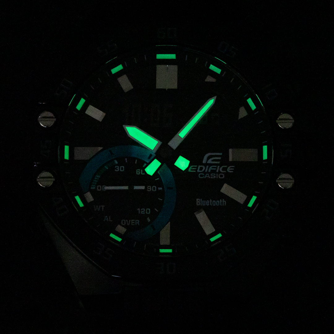 Casio Edifice ECB-10: chameleon z Tokia | Hodinky-365.cz