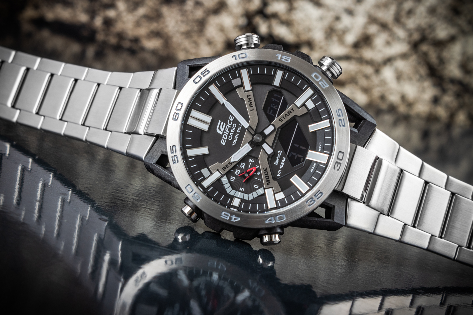 Casio Edifice Sospensione ECB-2000 recenze | Hodinky-365.cz