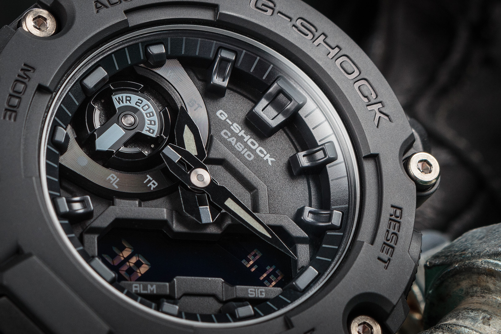 Casio G-Shock GA-2200 recenze | Hodinky-365.cz