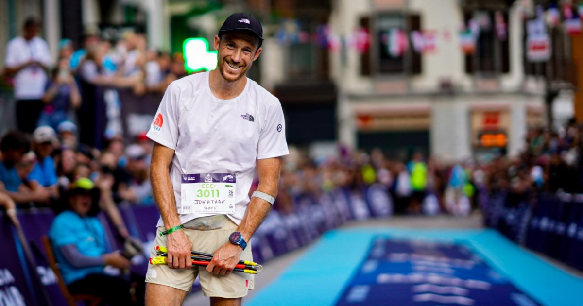 Test pažních snímačů tepové frekvence: Coros HR monitor a Po