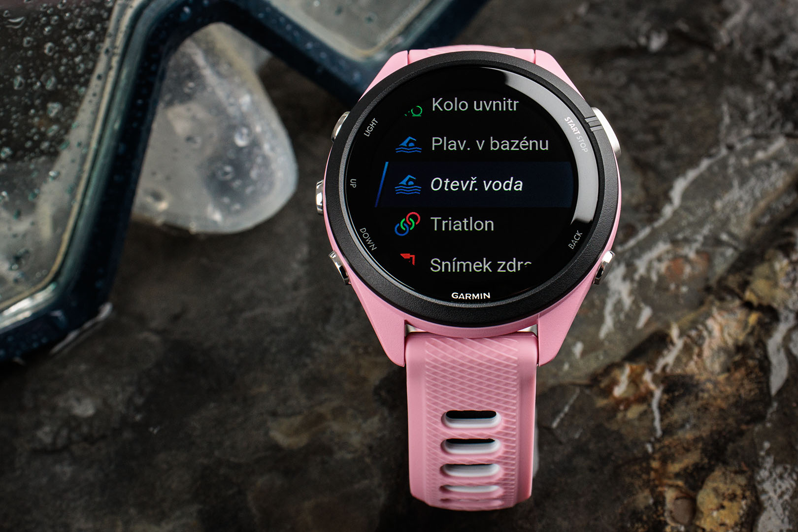 SOUBOJ: Garmin Forerunner 265 vs. Forerunner 165