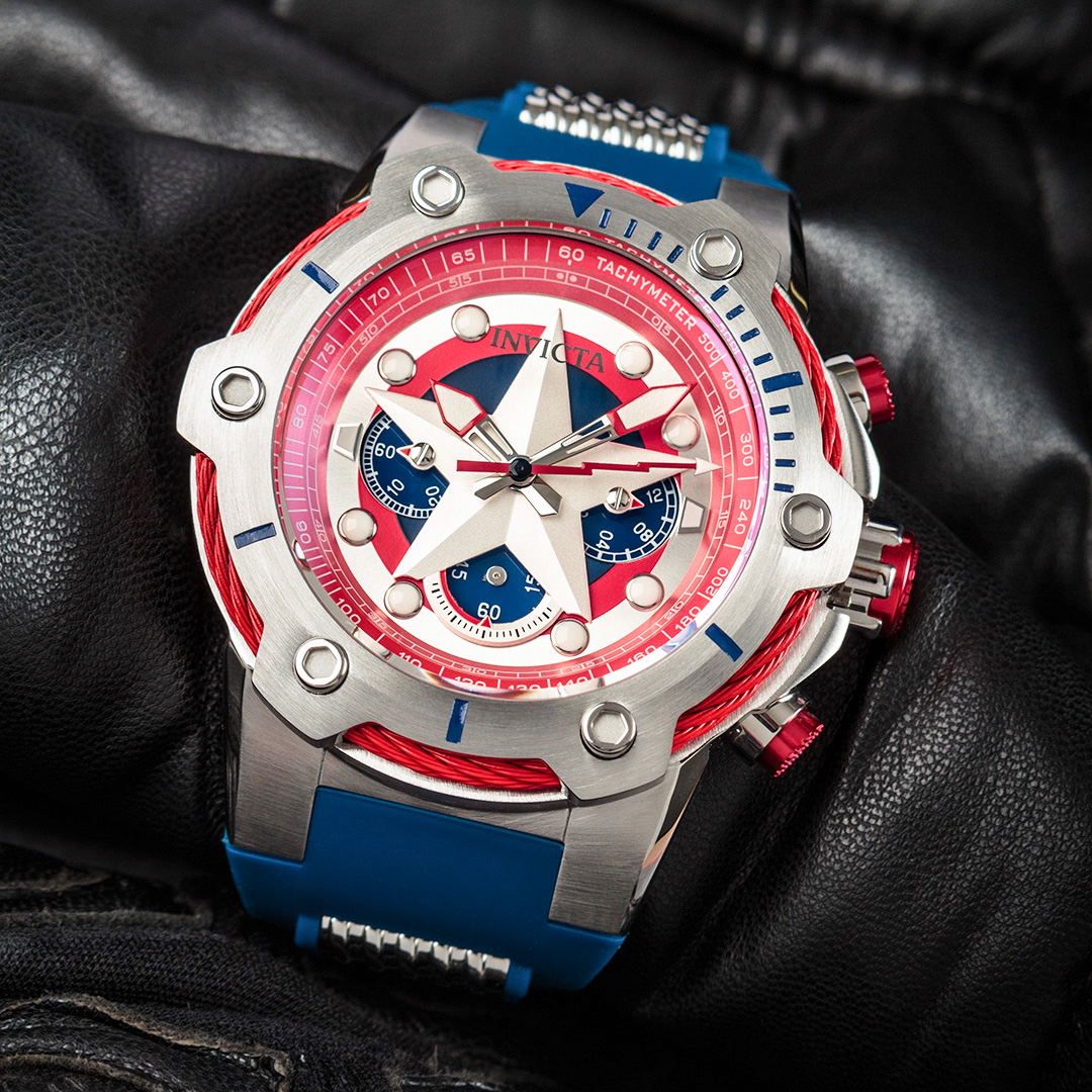 Fotogalerie komiksových hodinek Invicta – Marvel vs. DC