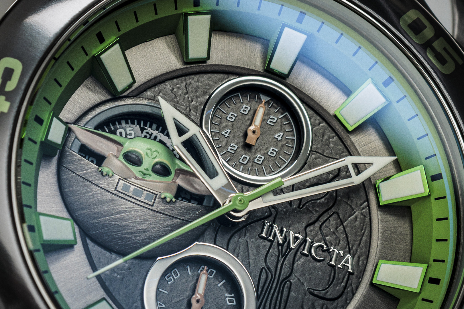 Fotogalerie hodinek Invicta Star Wars | Hodinky-365.cz